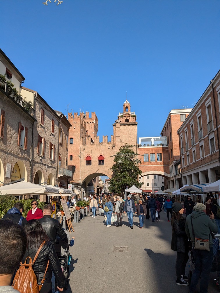 Ferrara: guía completa de la ciudad – vivir aventuras