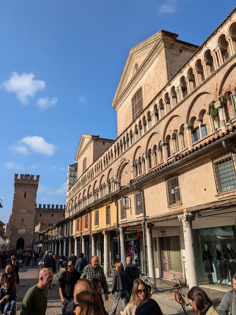 Ferrara: guía completa de la ciudad – vivir aventuras